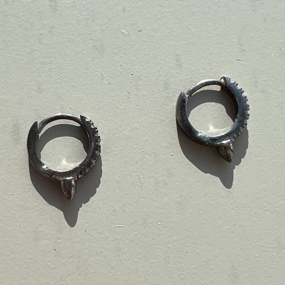 Small Black Metal Hoops With Single Spike And Crystals - Gem